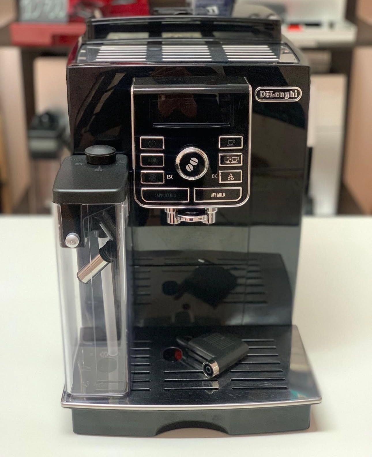 Купити Вживана кавомашина Delonghi ECAM 25.462.B 25462B в інтернет ...